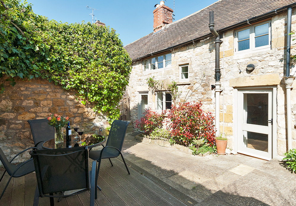 cider-mill-cottage-chipping-campden-holiday-cottage-exterior2 ...